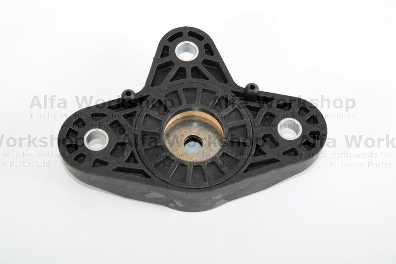 Alfa Romeo Stelvio Shock mounts/parts